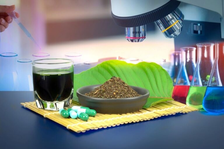 Kratom 7-OH: The Hidden Dangers of High-Potency Extracts